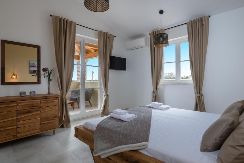 Villa in Kavran, Kavran (updated prices 2024)