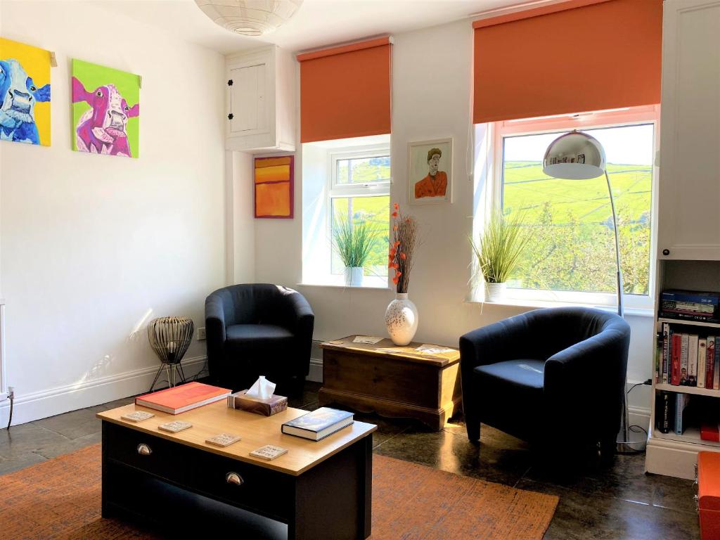 Large, characterful cottage in Buxworth, High Peak, Buxworth (precios ...