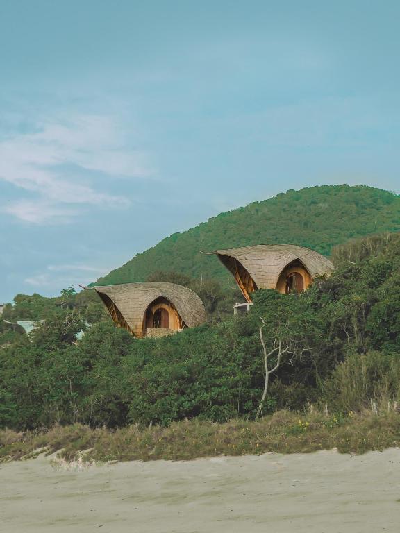 Kini Resort - Oceanfront Bamboo Eco Lodges, Sekongkang (updated prices ...