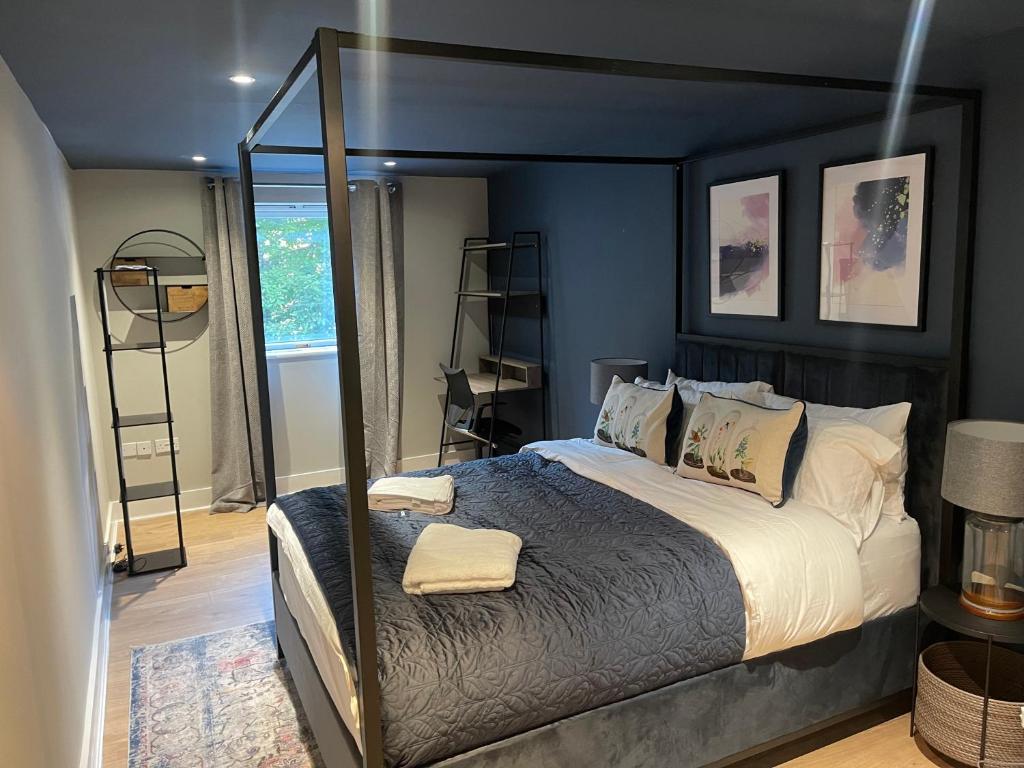 3BR Apt Near Excel, O2 & City Airport!, London (aktualisierte Preise ...