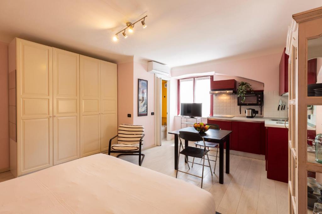 Forcella Fashion District, Milan (updated prices 2025)