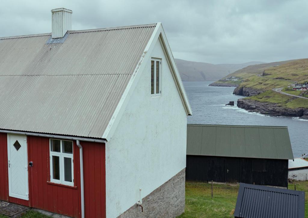 Stunning Sea View - 3BR - Beach - Scenic Village, Leynar – Updated 2024 ...