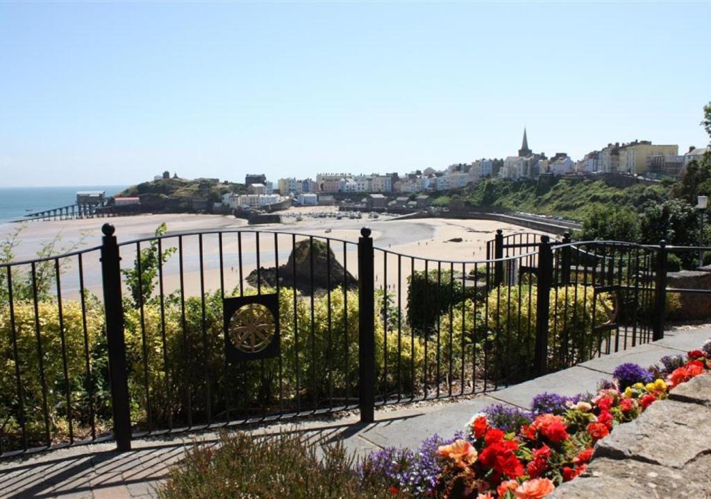 5 Croft Court, Tenby (updated prices 2026)