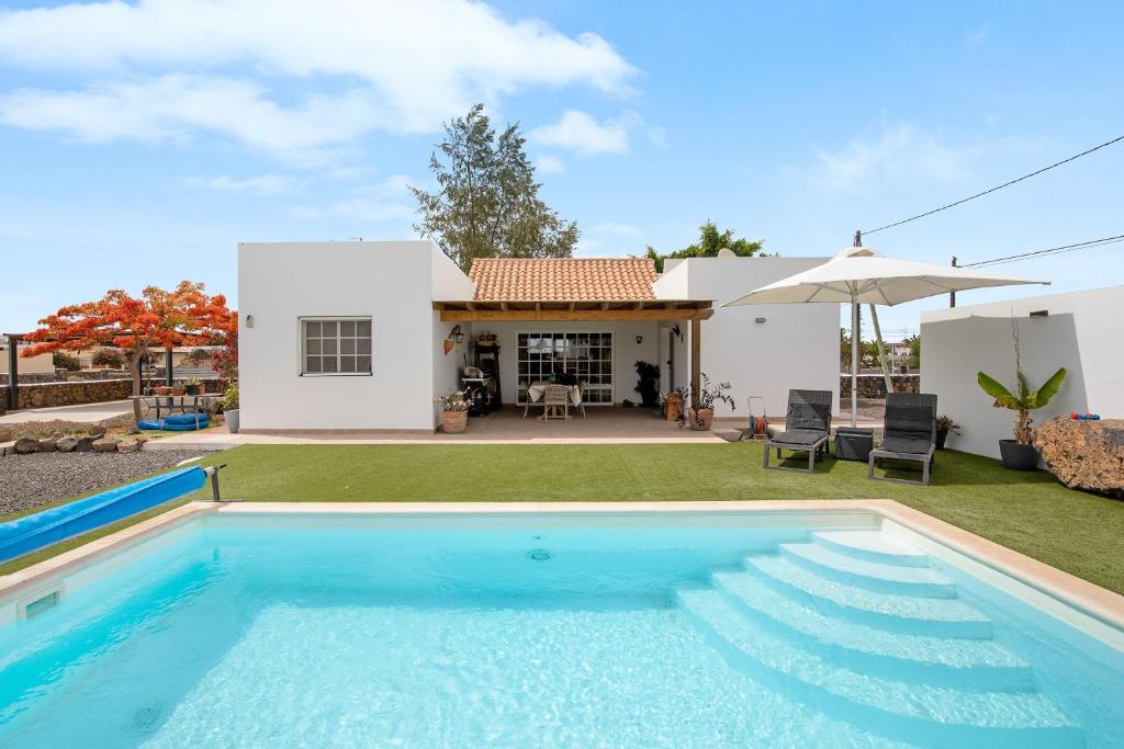 Holiday Home Casa Nati With Mountain View, Wi-fi, Shared Garden - Fuerteventura