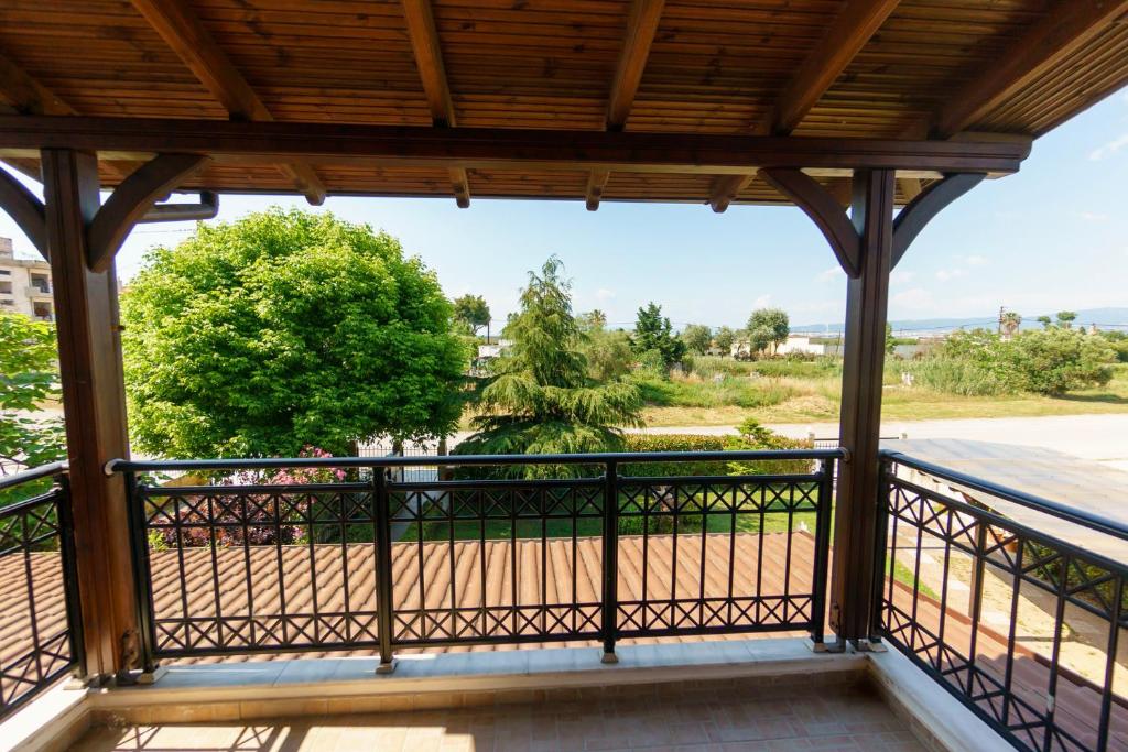 Mansion in Peraia by thesbnb, Perea (updated prices 2024)
