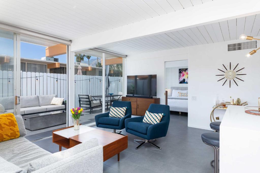Modern Bungalow in Historic Ocotillo Lodge!, Palm Springs (updated ...