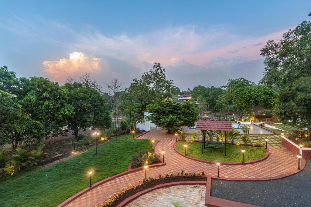 SaffronStays RiverFront Manor, 5-BDR pool villa by Pej River, Karjat ...