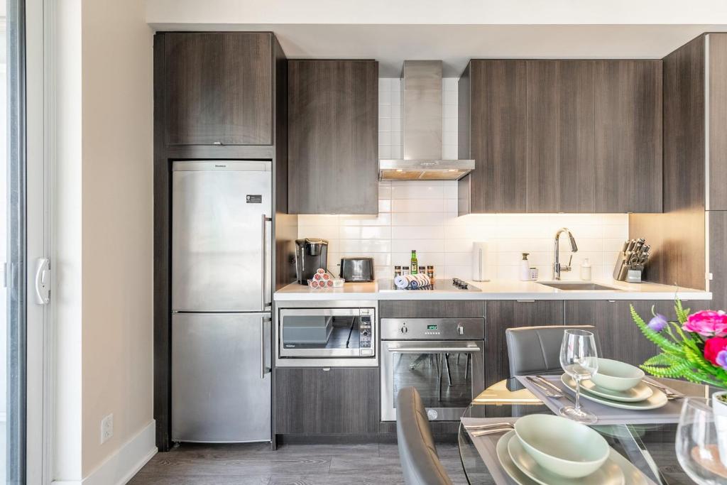 Luxury City View Condo Near FIFA event, Toronto (updated prices 2026)