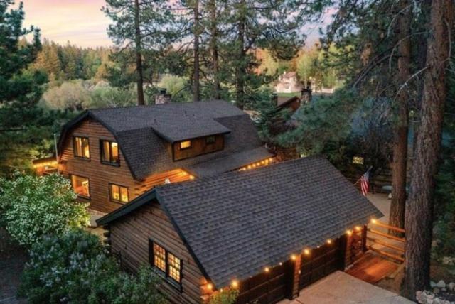 Golf and Ski at Pond View - Spectacular barn style cabin on the Golf ...