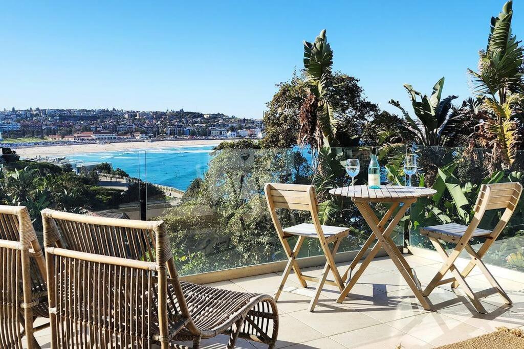 Sweeping Ocean Views - Bondi Beach 2 bed + parking, Sydney (updated ...
