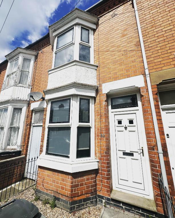 2 bedroom house - Hopefield Road, Leicester (updated prices 2025)