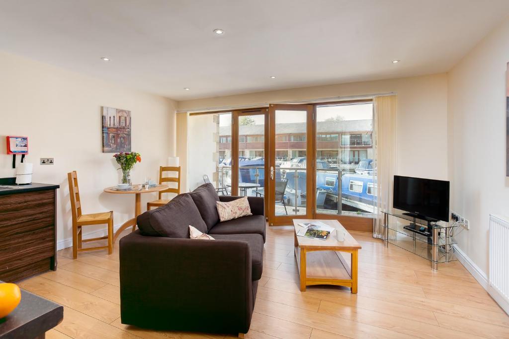 Tewitfield Marina, Carnforth (updated prices 2025)