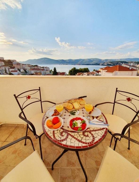 Penthouse Duplex Nina - Seaview 250m to Beach and Restaurants - Free ...