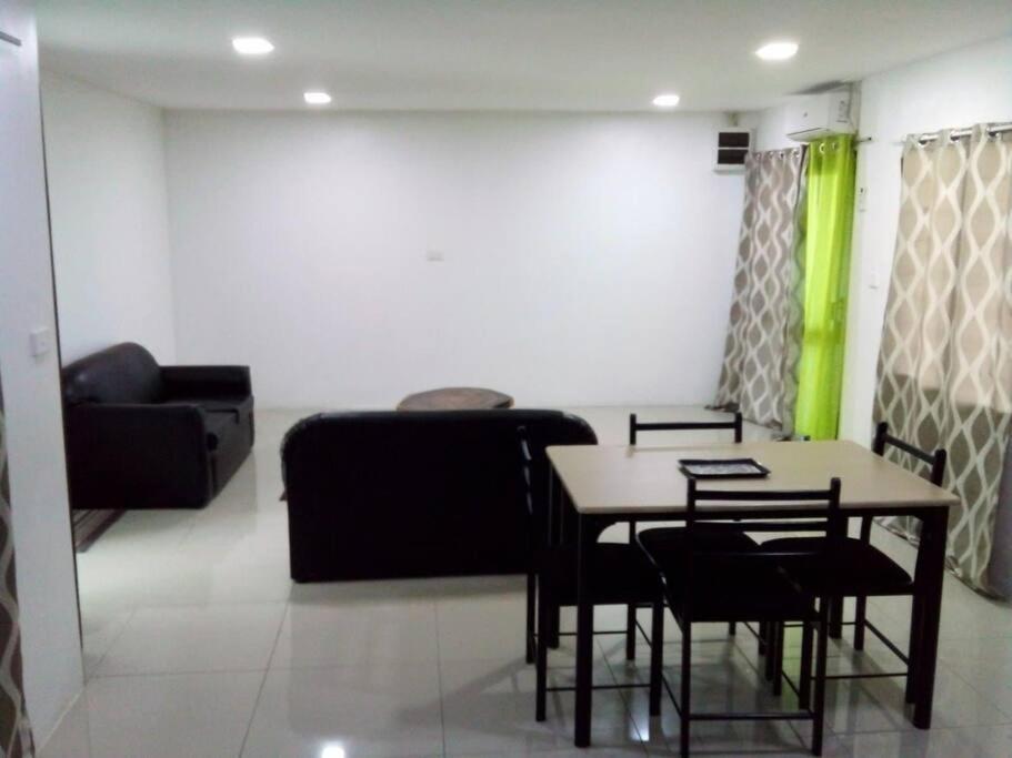 HomeStay Inn, Suva – Updated 2023 Prices