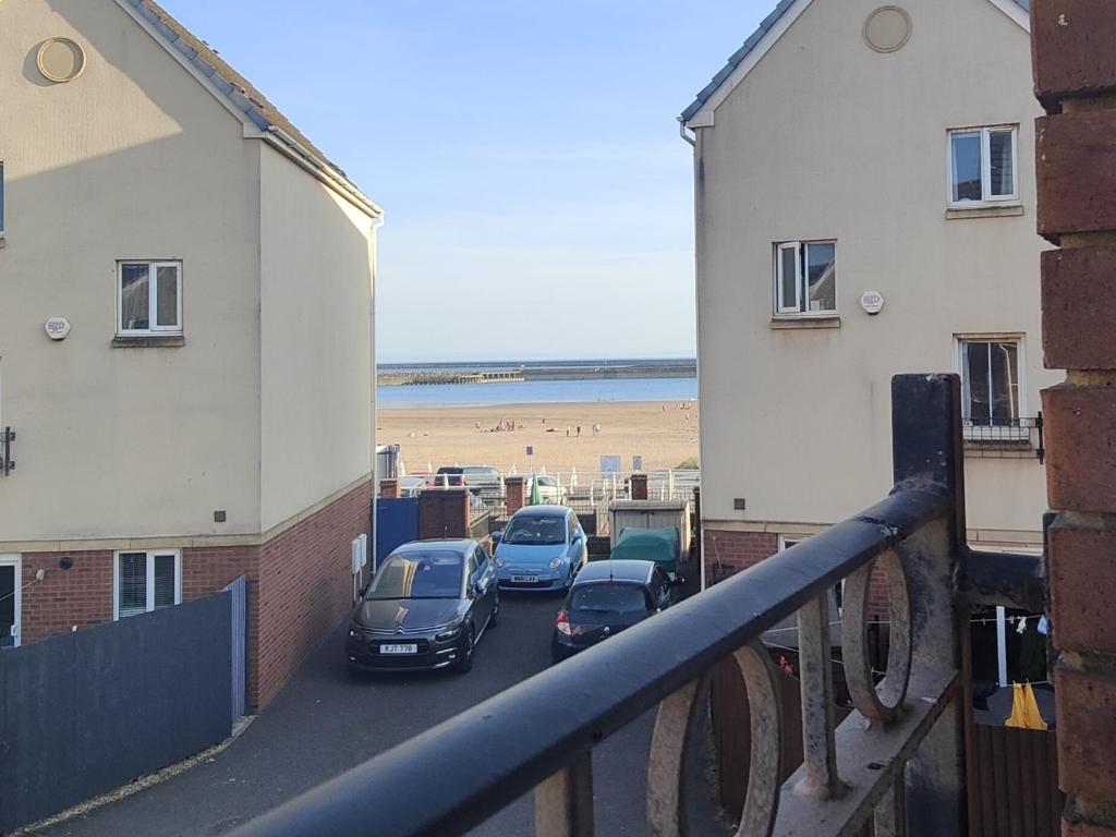 Shoreline Seaside Holiday Home Aberavon beach, Port Talbot (updated ...