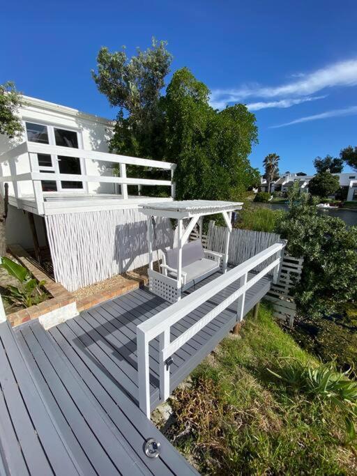 Tranquil Waterfront Hideaway with Stunning Views, Cape Town (updated ...