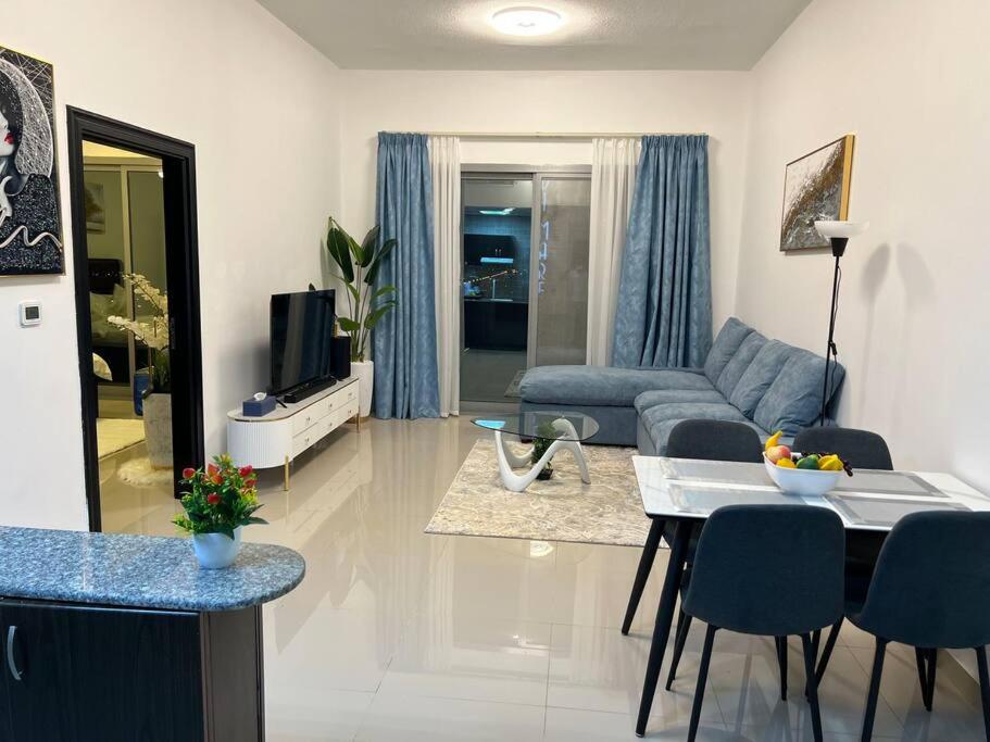 Spacious Cozy Brand New 1 Bedroom Apartment, Dubai (updated prices 2025)