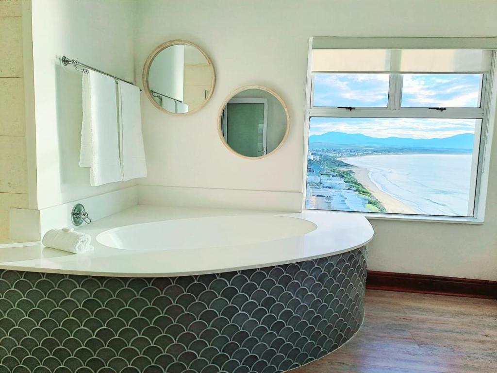 Diaz Hotel and Resort, Mossel Bay (updated prices 2024)