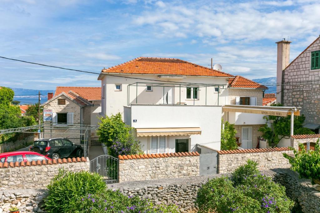 Apartments by the sea Supetar, Brac - 20134, Supetar (updated prices 2026)