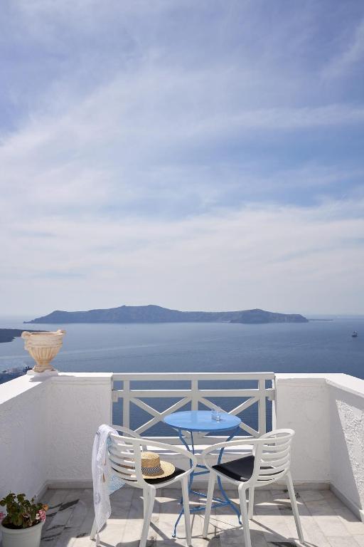 Amphitheater Cave Houses, Fira (precios actualizados 2025)