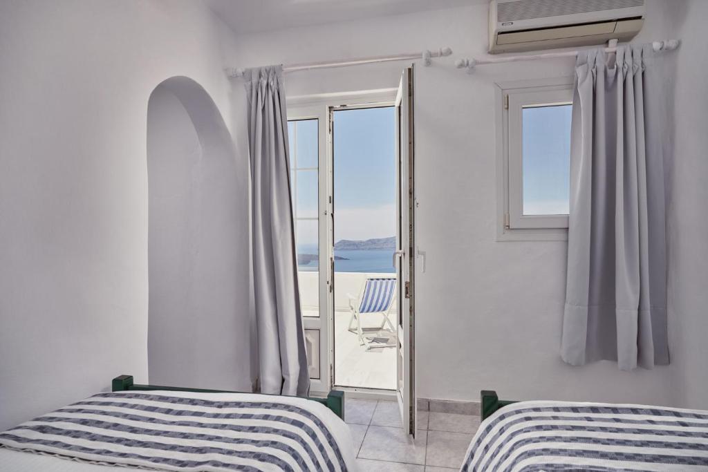 Amphitheater Cave Houses, Fira (precios actualizados 2025)