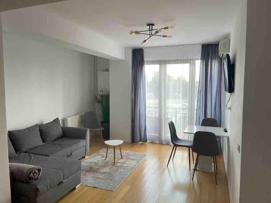 Lake view apartament in Mamaia Constanta, Mamaia (updated prices 2025)