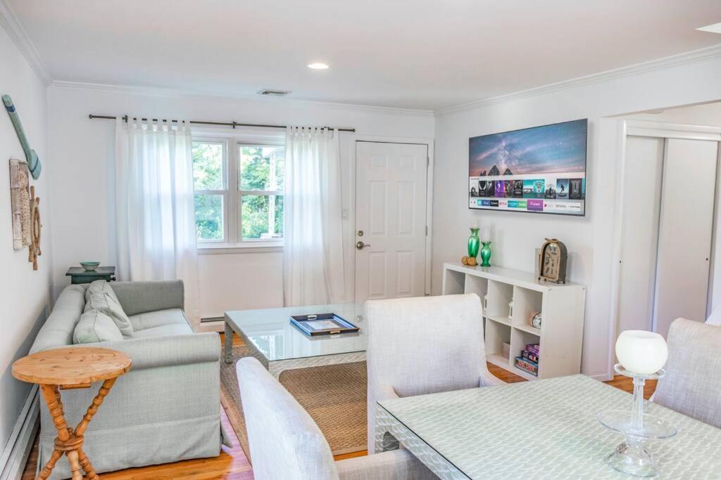 Hamptons Getaway: Near Beaches, Restaurants, Wineries, East Quogue ...