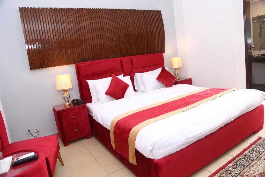 Hotel Premier Inn Express, Lahore – Updated 2023 Prices