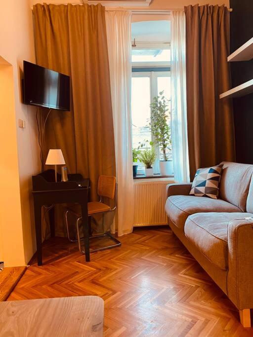 Appartement Downtown Cozy Loft Studio: Serene & Charming (Croatie Zagreb) - Booking.com