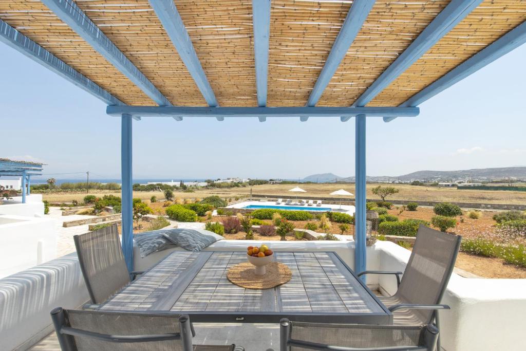 White Cliff 4 - Cycladic Home, Ambelas (updated prices 2025)