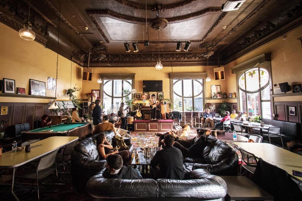 Green Tortoise Hostel, San Francisco (updated prices 2026)