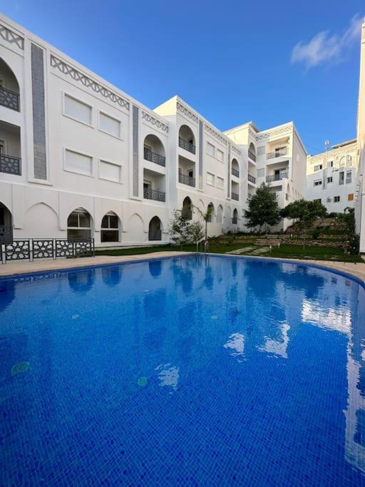 Magnifique Appartement avec piscine et vue sur mer, Tanger ...