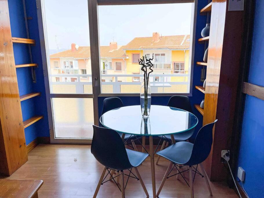 Bilbao/Cruces a 10'Bilbao/5' BEC, Barakaldo (updated prices 2025)