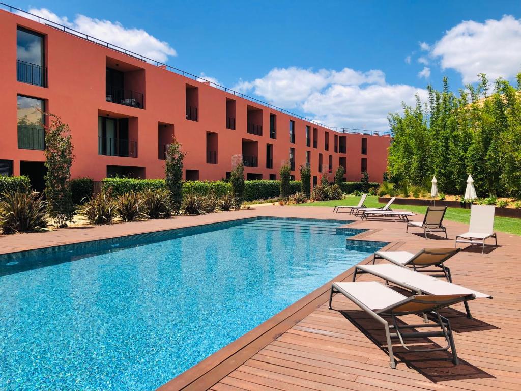 Beautiful modern design condo with swimming pool Vilamoura, Vilamoura ...