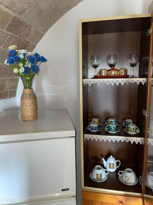 Nonna Marisa House (In the rock), Ofena (updated prices 2025)