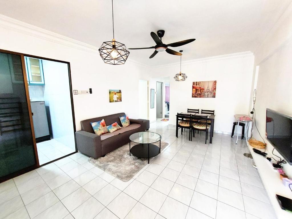 EC12-Georgetown-3room-PrivateHouse, Jelutong (updated prices 2025)