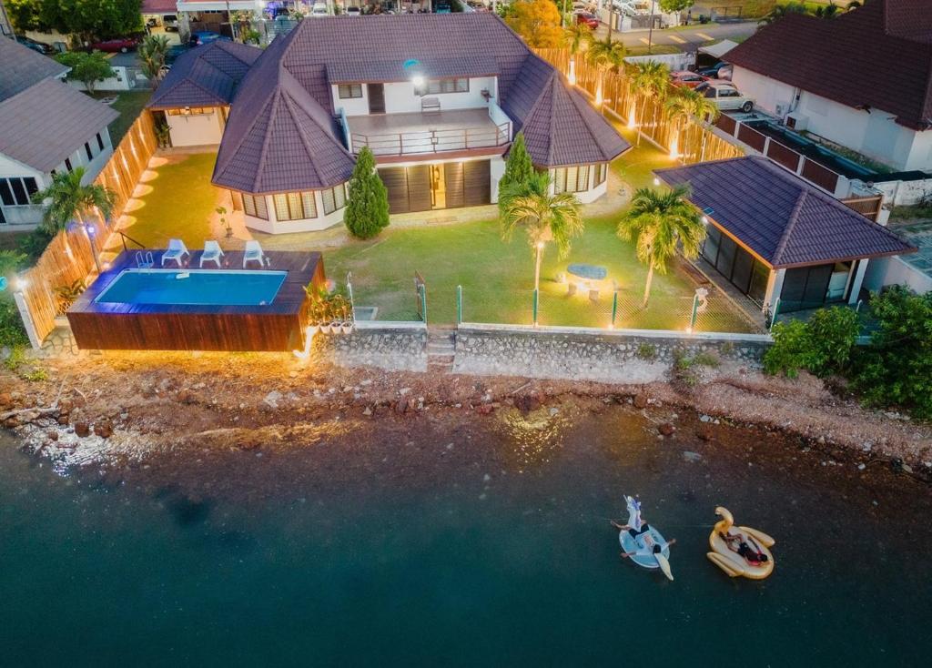 12 Villas In Port Dickson