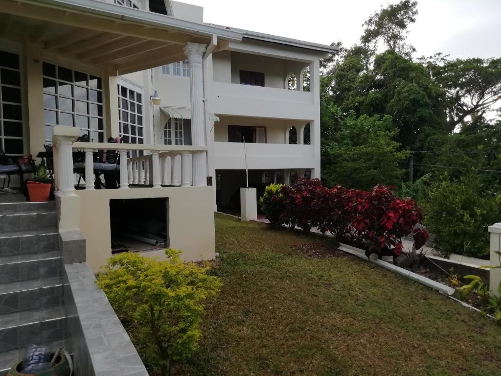 Upton Heights, Ocho Rios (updated prices 2025)