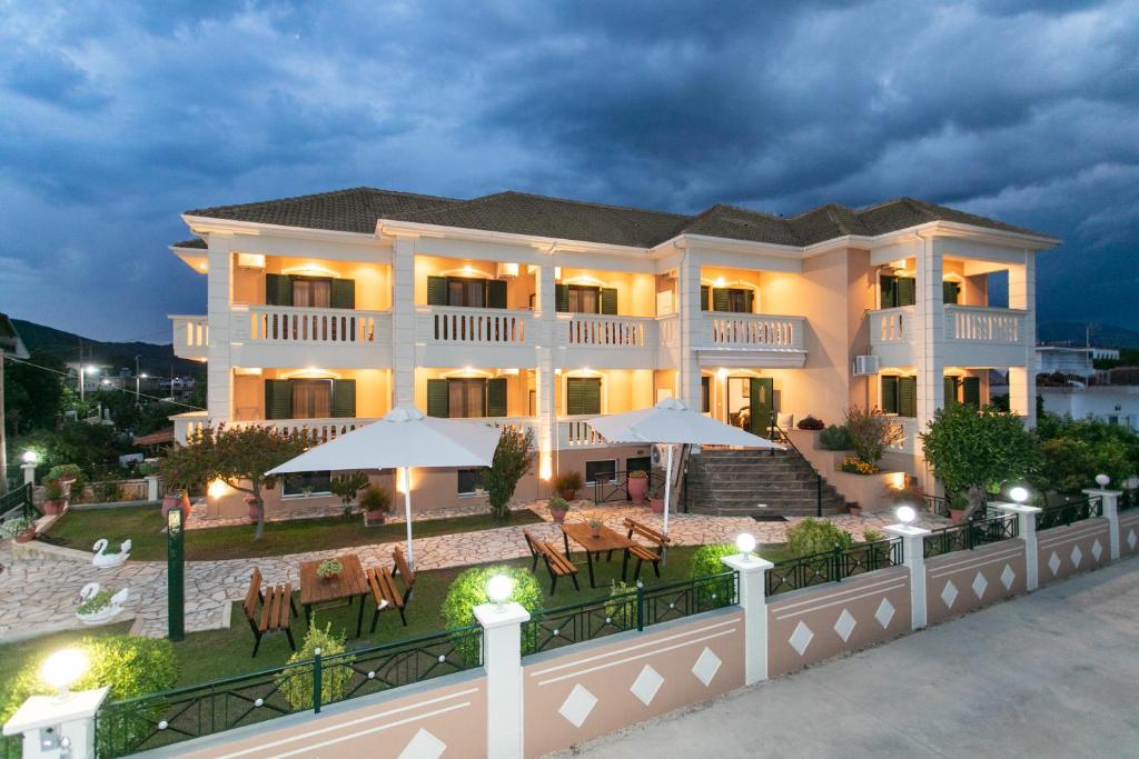Lady Elena Hotel, Ammoudia (updated prices 2026)