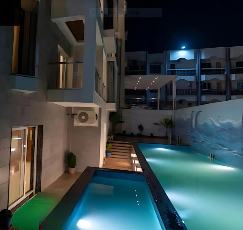 13 hotels in digha with Swimming pool
