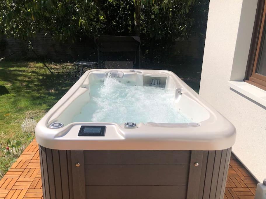 Maison de détente avec spa, hamacs, Ping pong, Foucherolles (precios ...