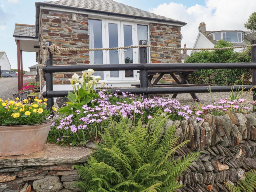 Sunset Cottage, Tintagel (updated prices 2025)