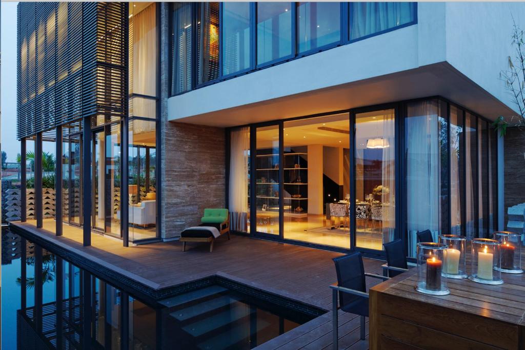 BLVD Club - Near BENGALURU AIRPORT, Bangalore (updated prices 2025)