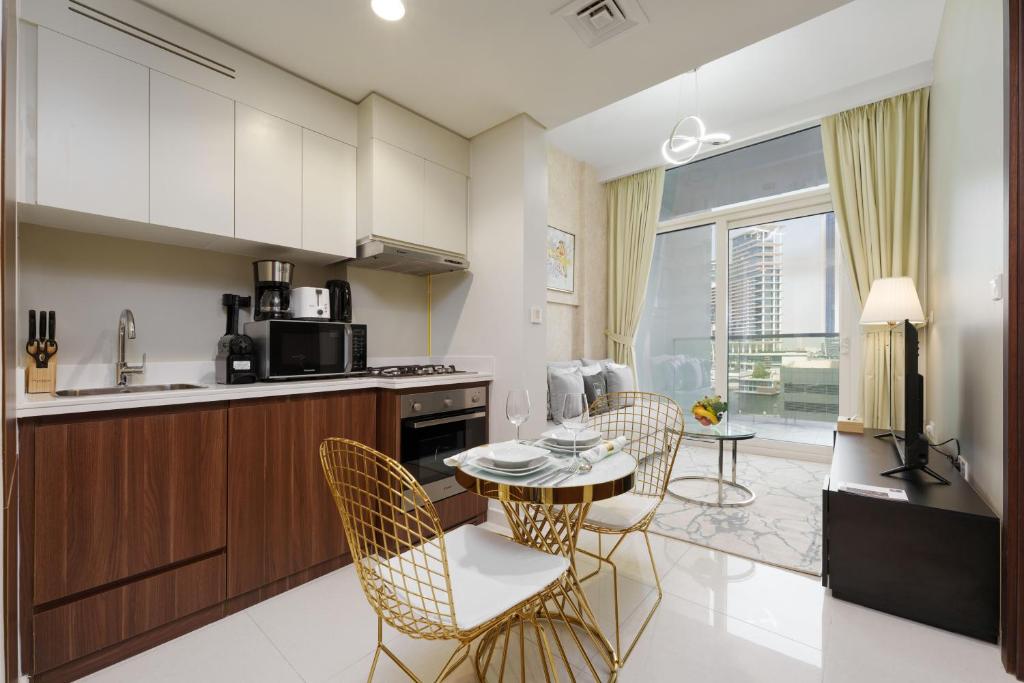 Maison Privee - Cosy Apartment with Canal Views in Downtown, Dubai ...