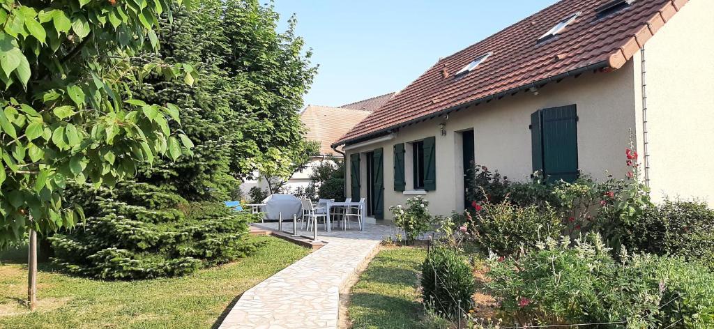 Emmalou, Rouillon (updated prices 2026)