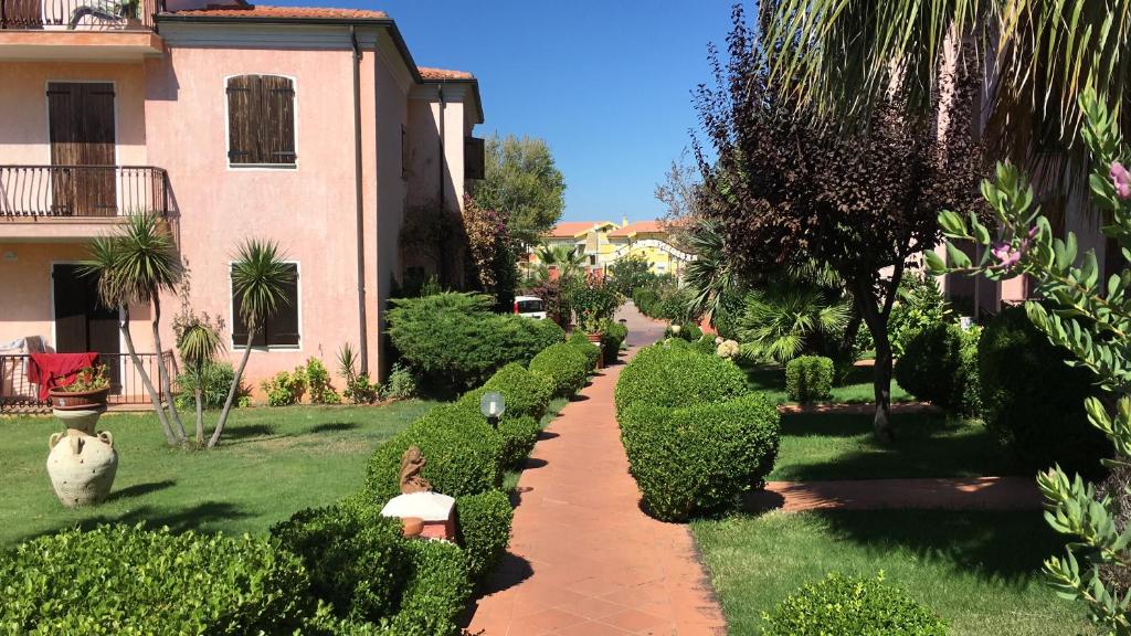 Apartment Bilocale Sole, Valledoria, Italy - Booking.com