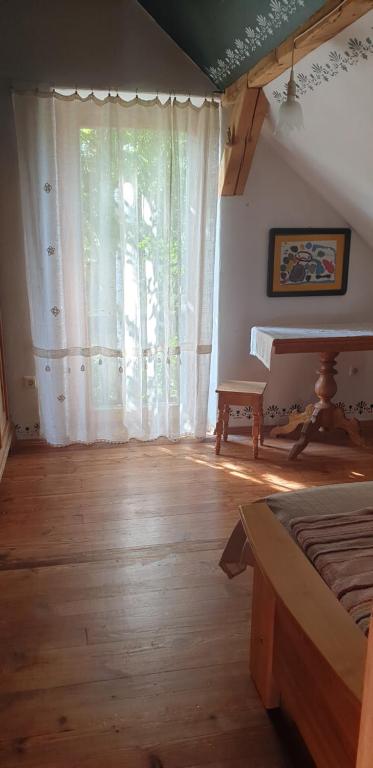 Mājīga istaba ar balkonu un vannasistaba, bezmaksas velo noma, Iecava ...