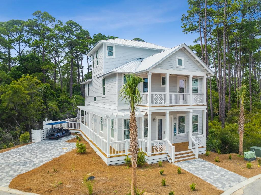 30A Beach House - Wonderland at Treetop by Panhandle Getaways, Rosemary ...