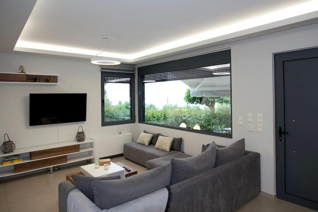 Iliovasilema, Mírton (updated prices 2025)