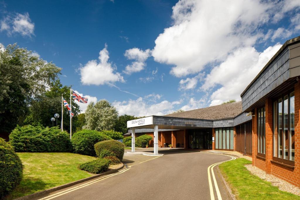 Delta Hotels by Marriott Warwick in Warwick